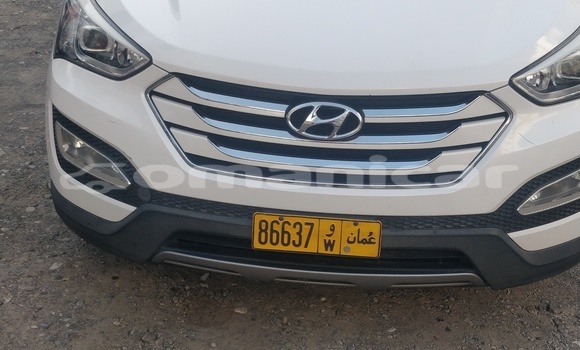 Buy used nissan pathfinder white car in muscat in masqat - omanicar